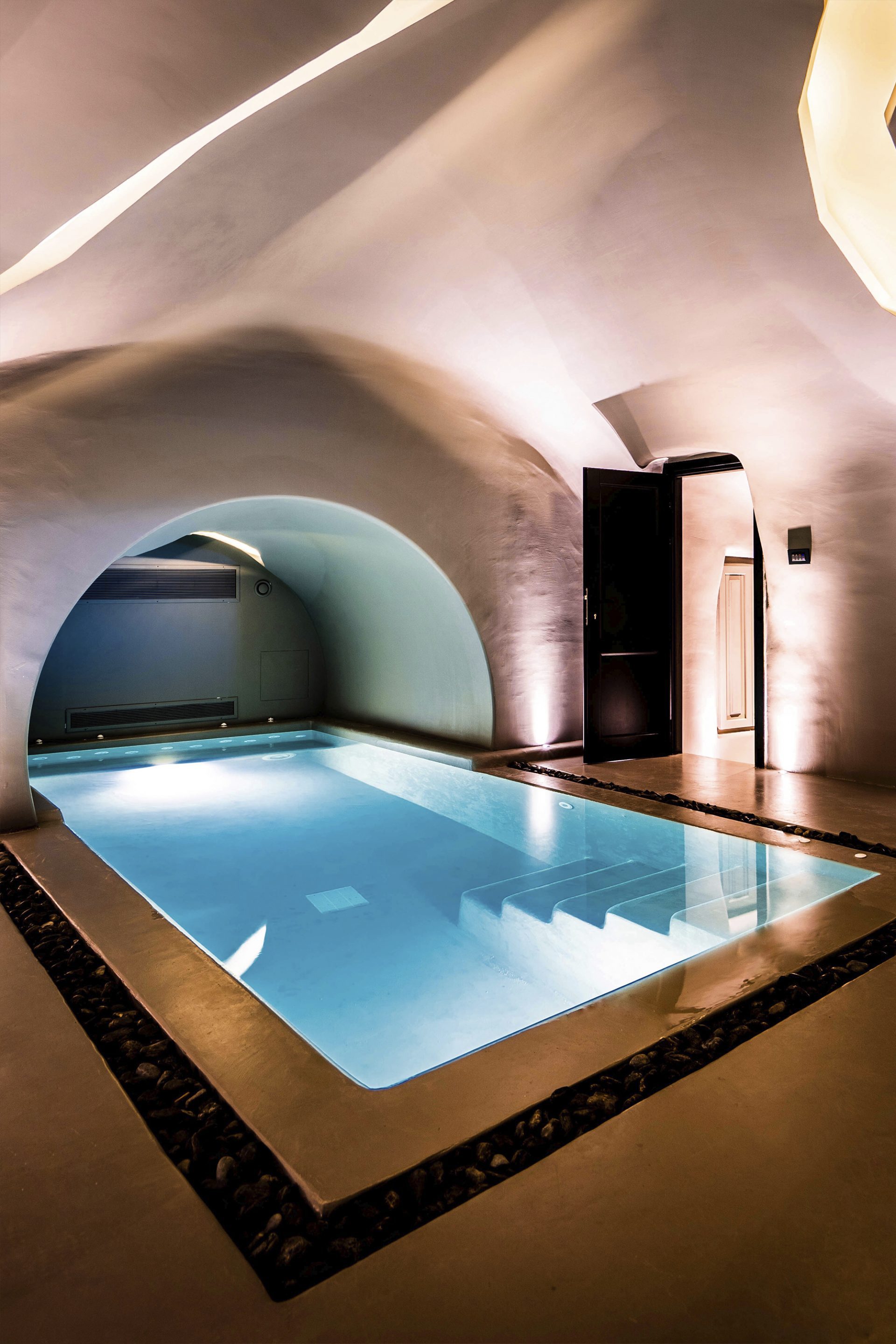 Luxury Villa with Heated Private Pool & Spa - Kivotos Santorini